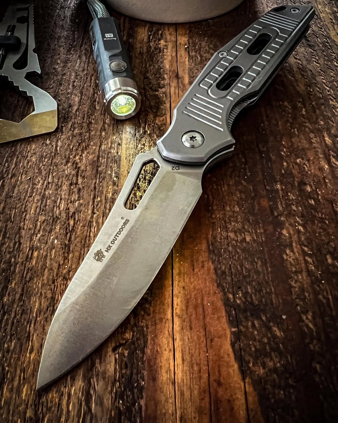 A Guide to Hunting Knives: Everything You Need to Know - HX OUTDOORS